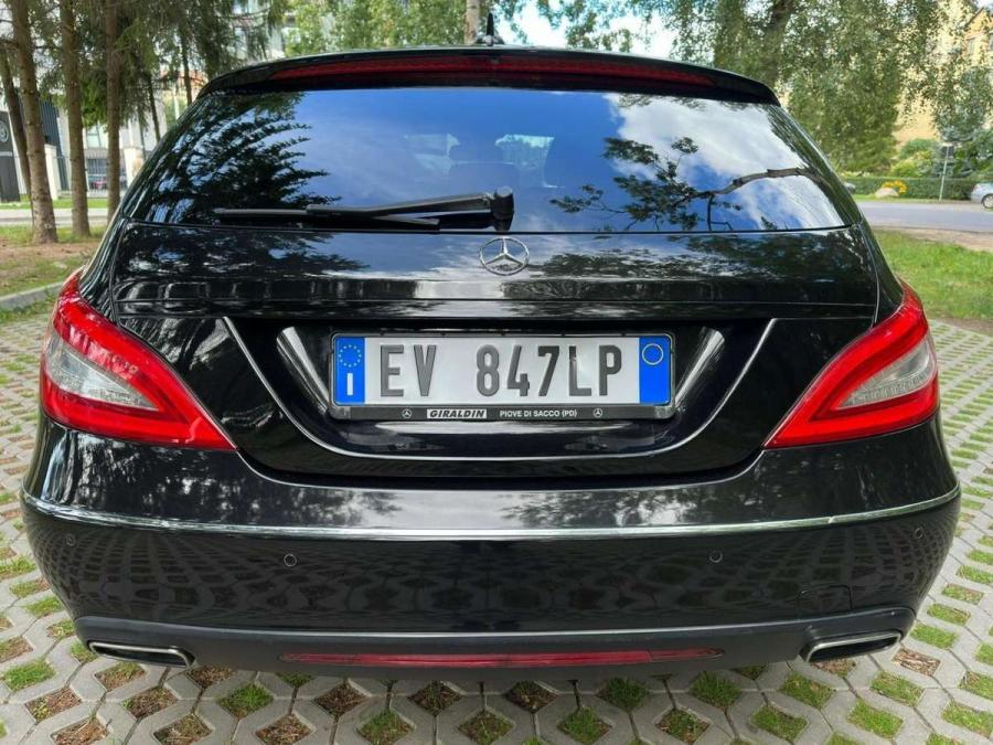 Black Mercedes-Benz CLS 250 2014 in Vilnius, with an engine capacity of 2.14 L and mileage of 320 thousand km for 10900 €, photo 8 on AUTOMOTO.COM.LV