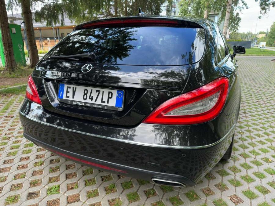 Black Mercedes-Benz CLS 250 2014 in Vilnius, with an engine capacity of 2.14 L and mileage of 320 thousand km for 10900 €, photo 9 on AUTOMOTO.COM.LV