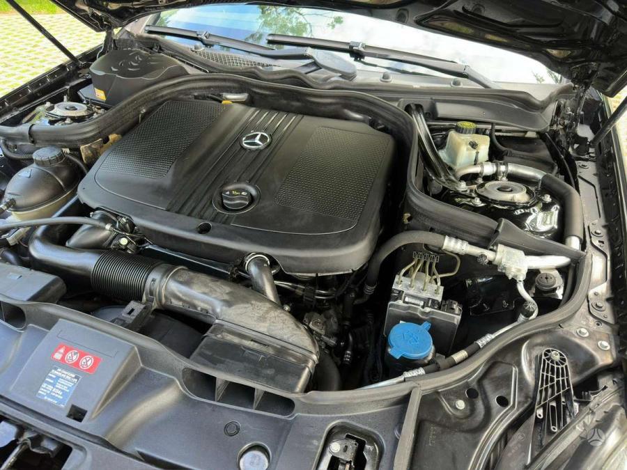 Black Mercedes-Benz CLS 250 2014 in Vilnius, with an engine capacity of 2.14 L and mileage of 320 thousand km for 10900 €, photo 38 on AUTOMOTO.COM.LV
