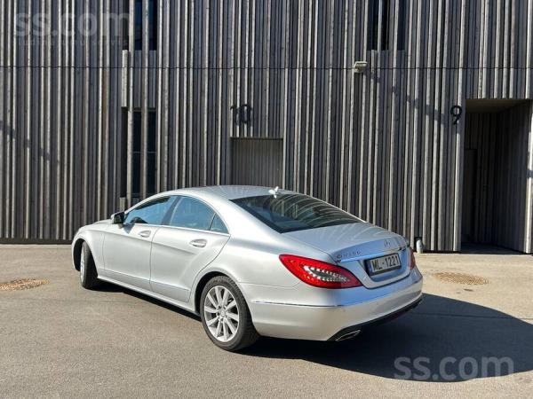 Mercedes-Benz CLS 250 2013 in Riga, with an engine capacity of 2.10 L and mileage of 196 thousand km for 15500 €, photo 2 on AUTOMOTO.COM.LV