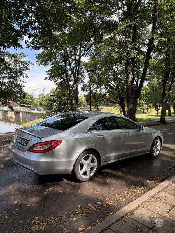 Grey Mercedes-Benz CLS 250 2011 in Kedainiai, with an engine capacity of 2.14 L and mileage of 305 thousand km for 9600 €, photo 4 on AUTOMOTO.COM.LV