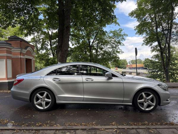 Grey Mercedes-Benz CLS 250 2011 in Kedainiai, with an engine capacity of 2.14 L and mileage of 305 thousand km for 9600 €, photo 6 on AUTOMOTO.COM.LV