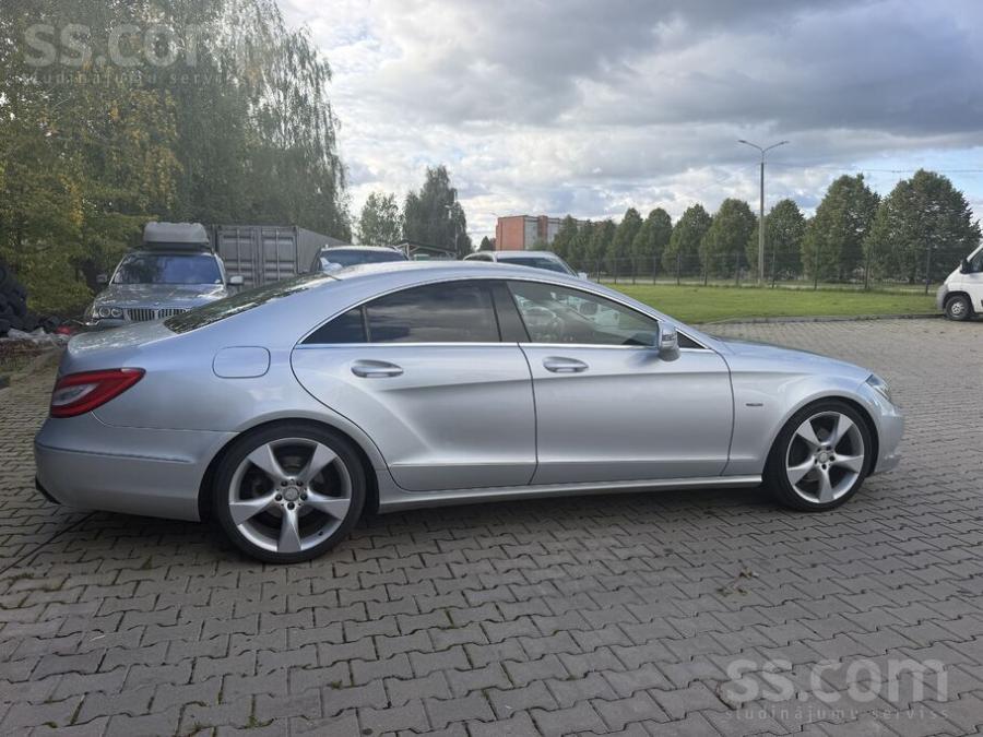 Pelēks Mercedes-Benz CLS 250 2012 Jelgava, ar dzinēja tilpumu 2.20 L un nobraukumu 275 tūkst. km par 12000 €, foto 6 vietnē AUTOMOTO.COM.LV