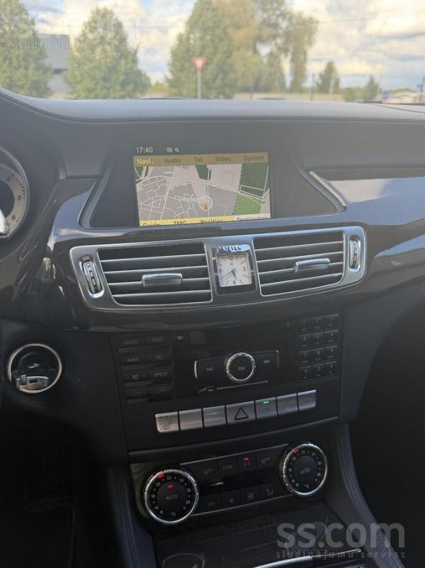 Pelēks Mercedes-Benz CLS 250 2012 Jelgava, ar dzinēja tilpumu 2.20 L un nobraukumu 275 tūkst. km par 12000 €, foto 9 vietnē AUTOMOTO.COM.LV