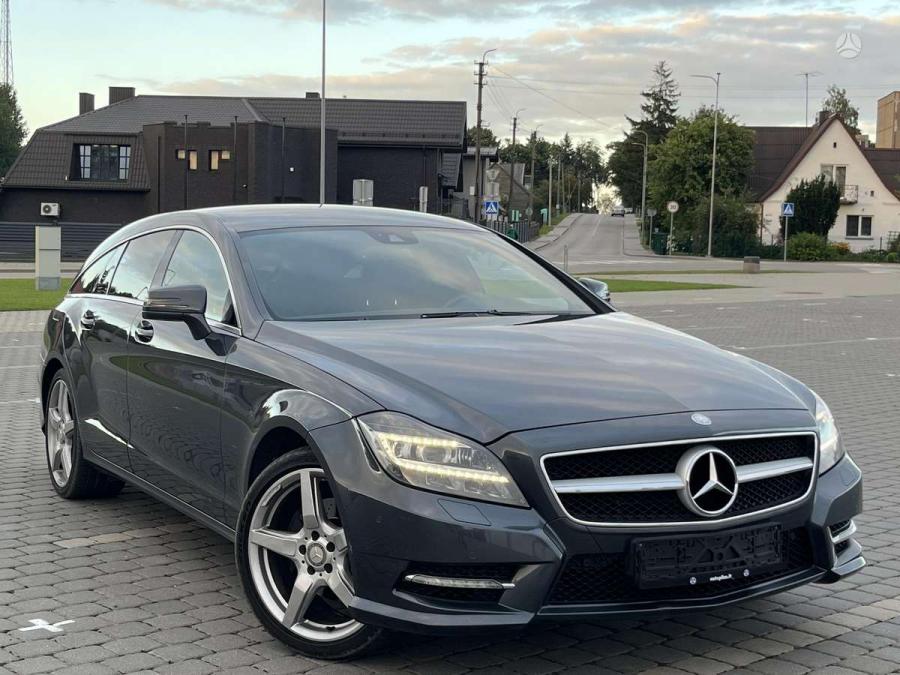Grey Mercedes-Benz CLS 250 2012 in Raseiniai, with an engine capacity of 2.18 L and mileage of 220 thousand km for 11750 €, photo 4 on AUTOMOTO.COM.LV