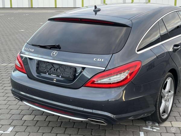 Grey Mercedes-Benz CLS 250 2012 in Raseiniai, with an engine capacity of 2.18 L and mileage of 220 thousand km for 11750 €, photo 9 on AUTOMOTO.COM.LV