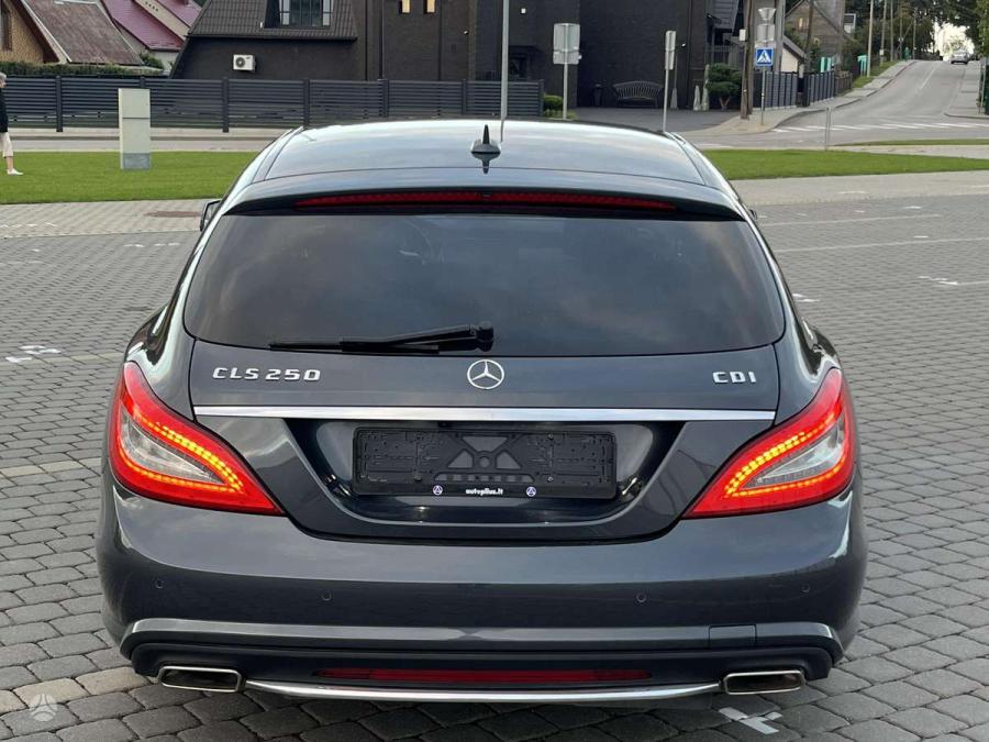 Grey Mercedes-Benz CLS 250 2012 in Raseiniai, with an engine capacity of 2.18 L and mileage of 220 thousand km for 11750 €, photo 12 on AUTOMOTO.COM.LV