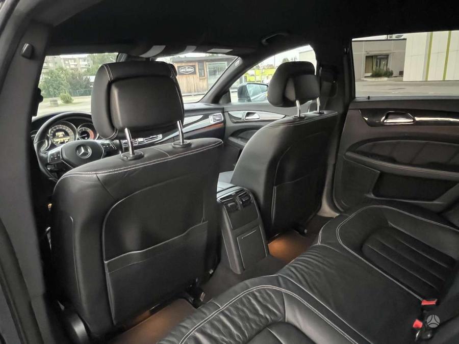 Grey Mercedes-Benz CLS 250 2012 in Raseiniai, with an engine capacity of 2.18 L and mileage of 220 thousand km for 11750 €, photo 29 on AUTOMOTO.COM.LV