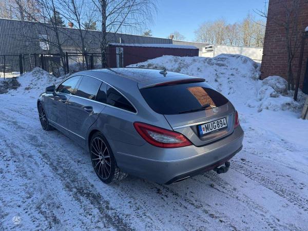 Pelēks Mercedes-Benz CLS 250 2013 Viļņa, ar dzinēja tilpumu 0.00 L un nobraukumu 199 tūkst. km par 15000 €, foto 3 vietnē AUTOMOTO.COM.LV