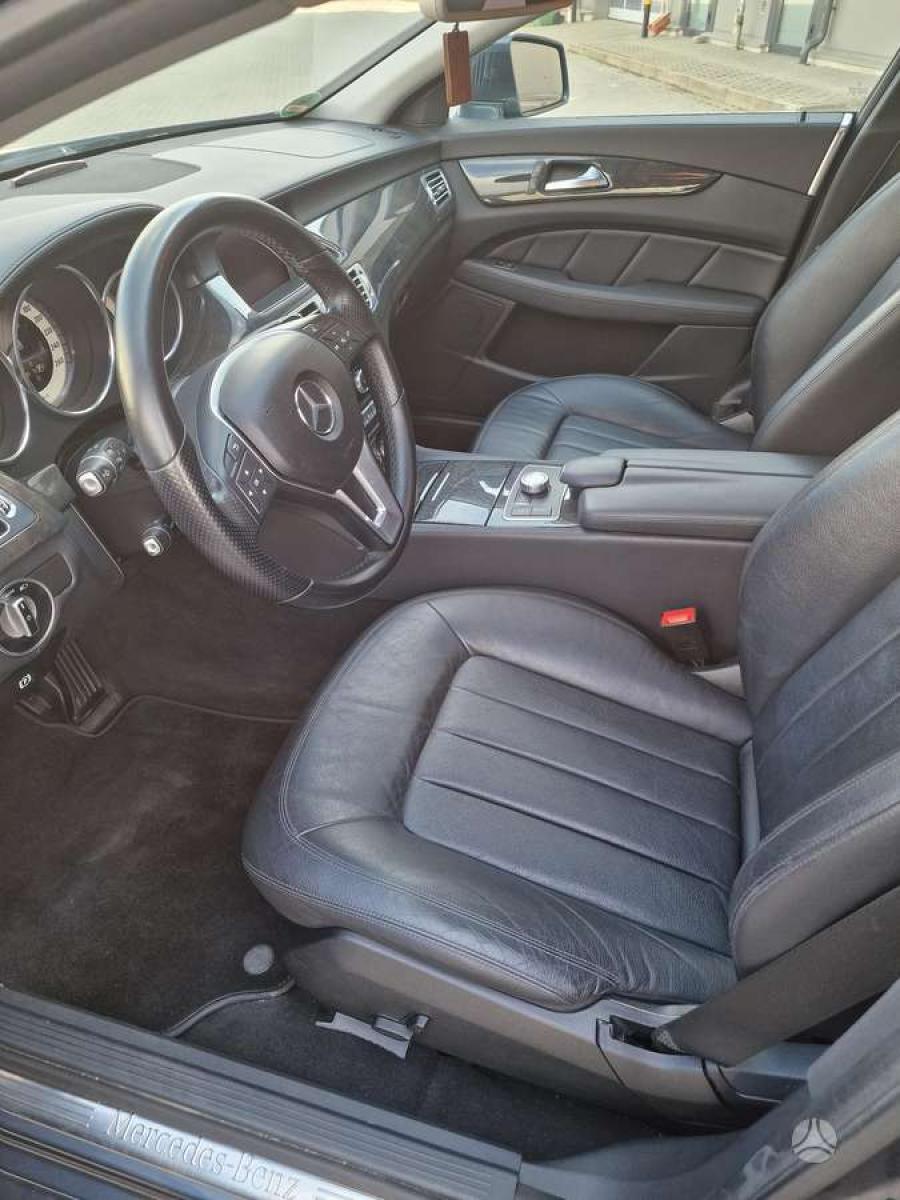 Pelēks Mercedes-Benz CLS 250 2013 Klaipėda, ar dzinēja tilpumu 2.14 L un nobraukumu 182 tūkst. km par 13500 €, foto 8 vietnē AUTOMOTO.COM.LV