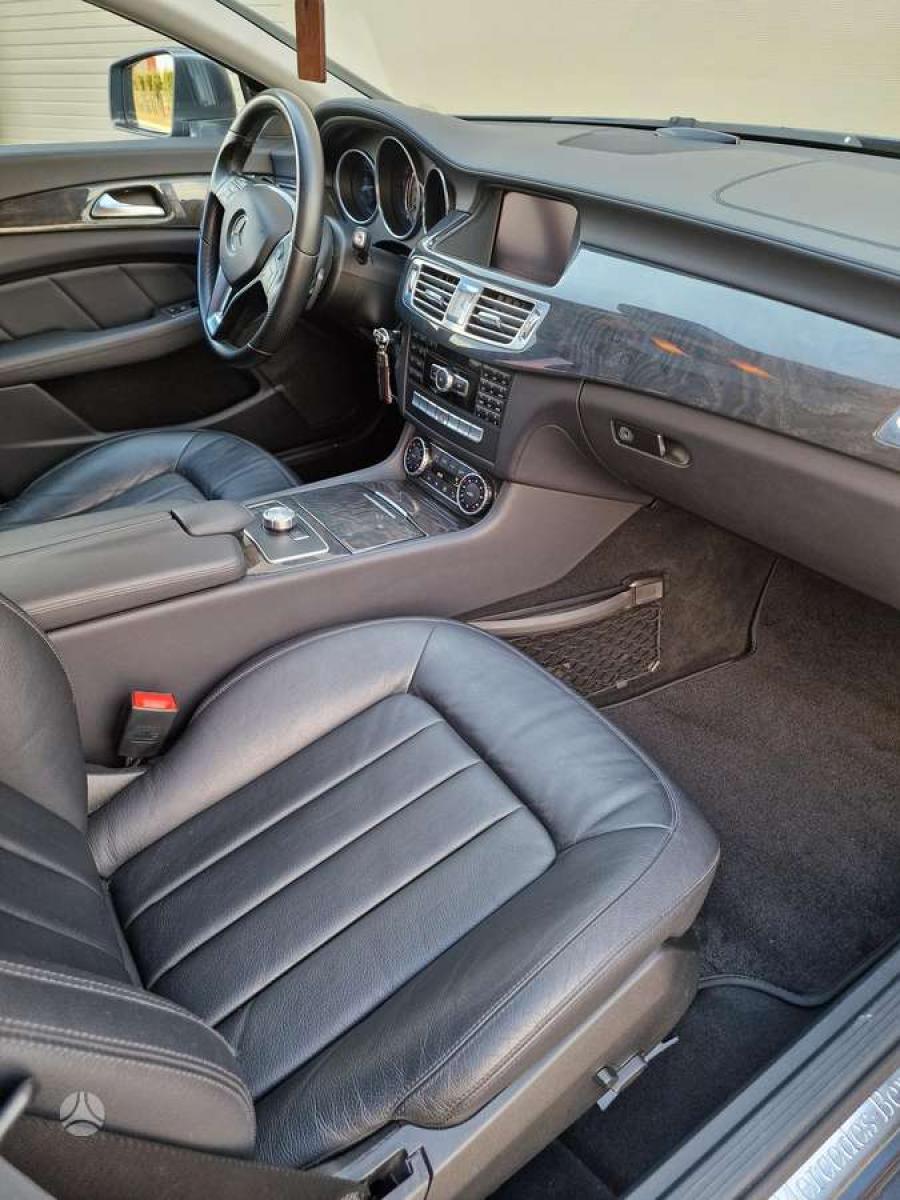 Pelēks Mercedes-Benz CLS 250 2013 Klaipėda, ar dzinēja tilpumu 2.14 L un nobraukumu 182 tūkst. km par 13500 €, foto 9 vietnē AUTOMOTO.COM.LV