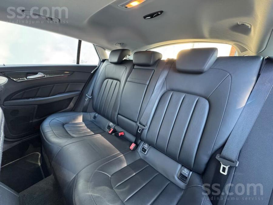 Pelēks Mercedes-Benz CLS 250 2015 Rīga, ar dzinēja tilpumu 2.20 L un nobraukumu 215 tūkst. km par 16400 €, foto 18 vietnē AUTOMOTO.COM.LV