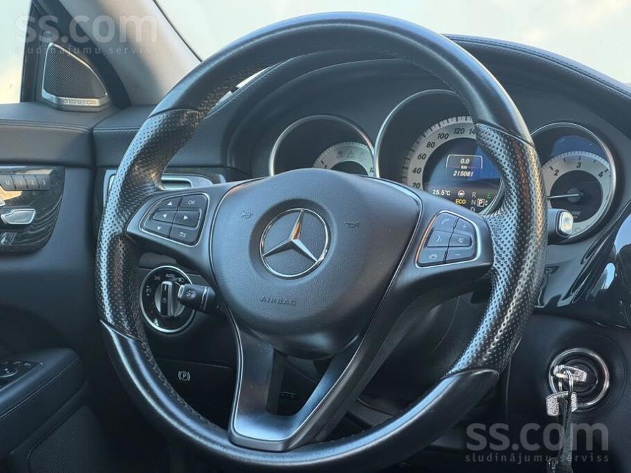 Pelēks Mercedes-Benz CLS 250 2015 Rīga, ar dzinēja tilpumu 2.20 L un nobraukumu 215 tūkst. km par 16400 €, foto 28 vietnē AUTOMOTO.COM.LV