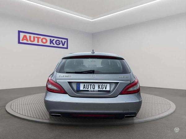 Pelēks Mercedes-Benz CLS 250 2015 Kauņa, ar dzinēja tilpumu 2.10 L un nobraukumu 244 tūkst. km par 13999 €, foto 4 vietnē AUTOMOTO.COM.LV