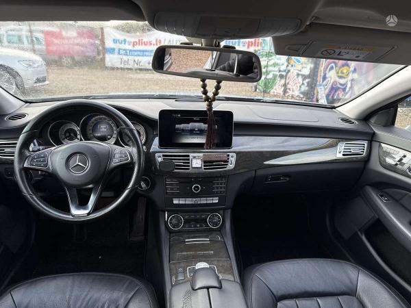 Yellow Mercedes-Benz CLS 250 2014 in Ukmerge, with an engine capacity of 2.14 L and mileage of 270 thousand km for 9250 €, photo 7 on AUTOMOTO.COM.LV