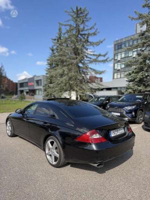 Melns Mercedes-Benz CLS 320 2005 Viļņa, ar dzinēja tilpumu 2.99 L un nobraukumu 436 tūkst. km par 4300 €, foto 13 vietnē AUTOMOTO.COM.LV
