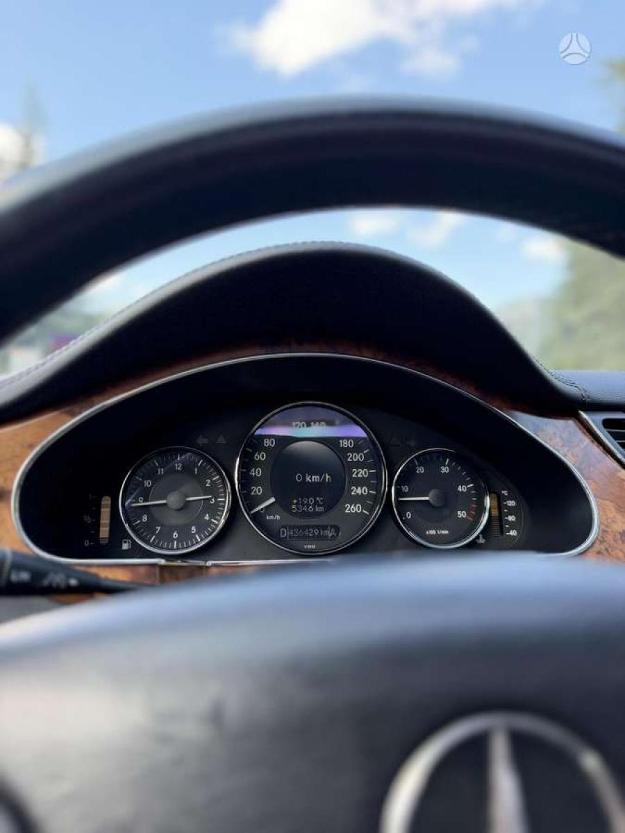 Melns Mercedes-Benz CLS 320 2005 Viļņa, ar dzinēja tilpumu 2.99 L un nobraukumu 436 tūkst. km par 4300 €, foto 15 vietnē AUTOMOTO.COM.LV