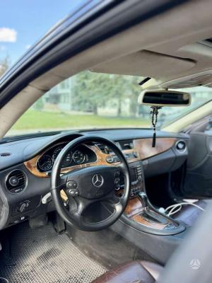 Melns Mercedes-Benz CLS 320 2005 Viļņa, ar dzinēja tilpumu 2.99 L un nobraukumu 436 tūkst. km par 4300 €, foto 21 vietnē AUTOMOTO.COM.LV