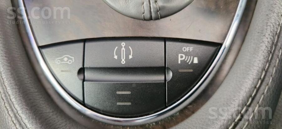 Melns Mercedes-Benz CLS 320 2005 Jēkabpils, ar dzinēja tilpumu 3.00 L un nobraukumu 230 tūkst. km par 2550 €, foto 12 vietnē AUTOMOTO.COM.LV