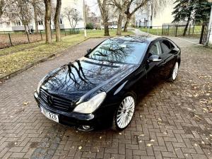 Black Mercedes-Benz CLS 320 2006 in Jonava, with an engine capacity of 3.20 L and mileage of 400 thousand km for 4700 €, photo 2 on AUTOMOTO.COM.LV