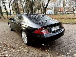 Black Mercedes-Benz CLS 320 2006 in Jonava, with an engine capacity of 3.20 L and mileage of 400 thousand km for 4700 €, photo 5 on AUTOMOTO.COM.LV