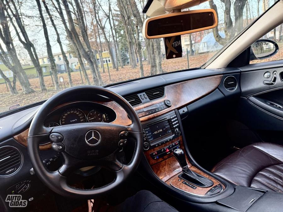 Black Mercedes-Benz CLS 320 2006 in Jonava, with an engine capacity of 3.20 L and mileage of 400 thousand km for 4700 €, photo 11 on AUTOMOTO.COM.LV