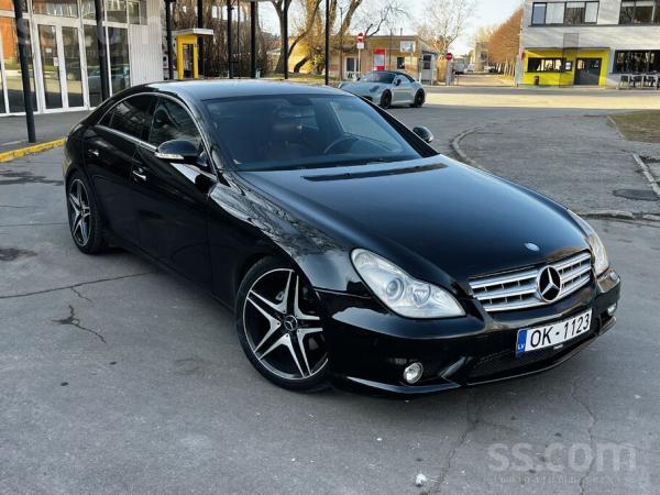 Black Mercedes-Benz CLS 320 2006 in Liepaja, with an engine capacity of 3.00 L and mileage of 353 thousand km for 6500 €, photo 1 on AUTOMOTO.COM.LV
