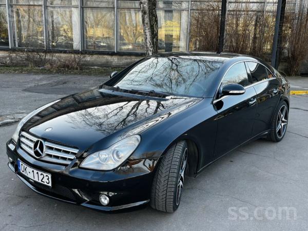 Black Mercedes-Benz CLS 320 2006 in Liepaja, with an engine capacity of 3.00 L and mileage of 353 thousand km for 6500 €, photo 3 on AUTOMOTO.COM.LV