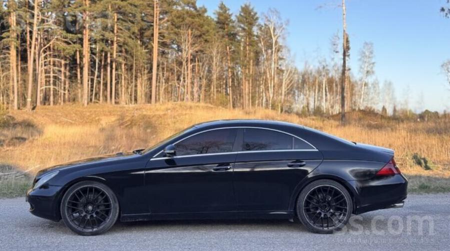 Melns Mercedes-Benz CLS 320 2007 Jēkabpils, ar dzinēja tilpumu 3.00 L un nobraukumu 276 tūkst. km par 4555 €, foto 4 vietnē AUTOMOTO.COM.LV