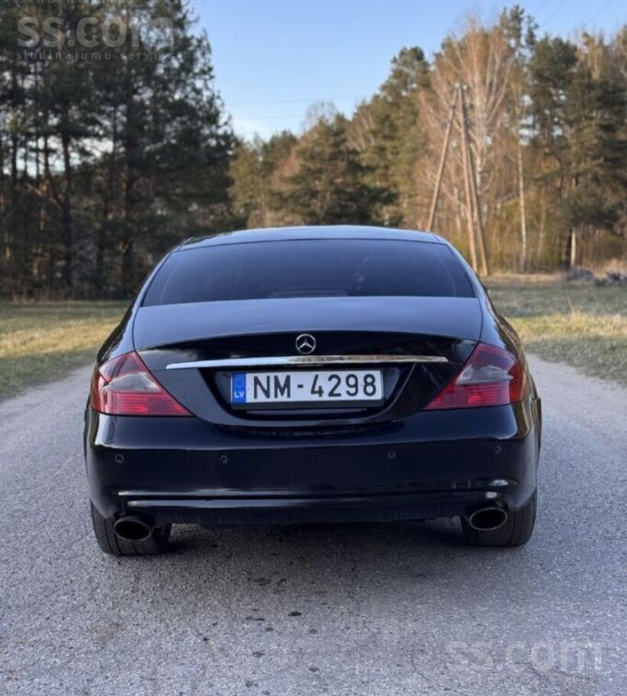 Melns Mercedes-Benz CLS 320 2007 Jēkabpils, ar dzinēja tilpumu 3.00 L un nobraukumu 276 tūkst. km par 4555 €, foto 6 vietnē AUTOMOTO.COM.LV