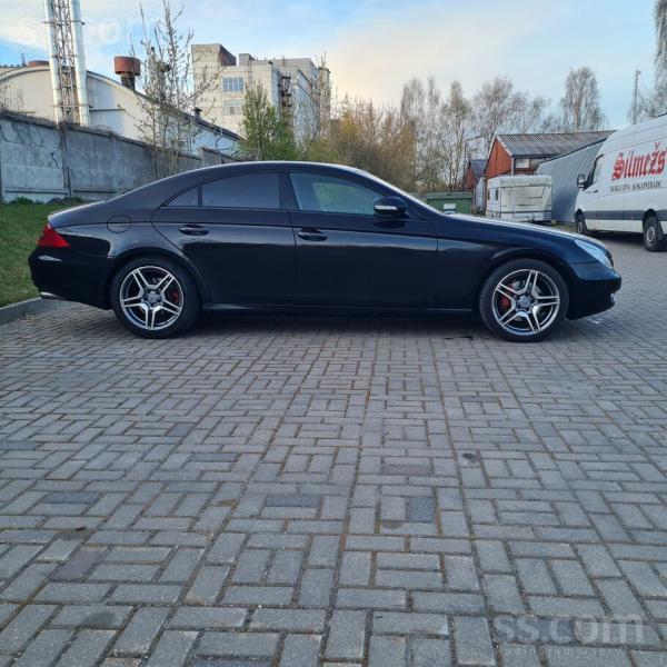 Черный Мерседес ЦЛС 320 2007 в Рига, объемом двигателя 3.00 л и пробегом 340 тыс. км за 7300 €, фото 1 на AUTOMOTO.COM.LV