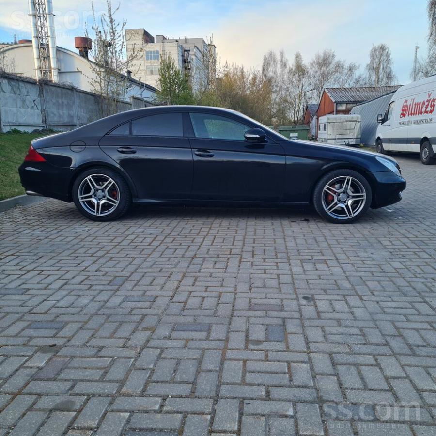 Черный Мерседес ЦЛС 320 2007 в Рига, объемом двигателя 3.00 л и пробегом 340 тыс. км за 7300 €, фото 1 на AUTOMOTO.COM.LV