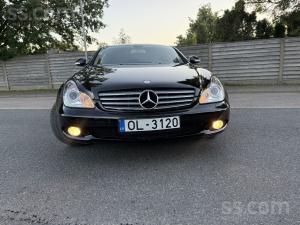 Черный Мерседес ЦЛС 320 2007 в Елгава, объемом двигателя 3.00 л и пробегом 0 тыс. км за 5500 €, фото 5 на AUTOMOTO.COM.LV