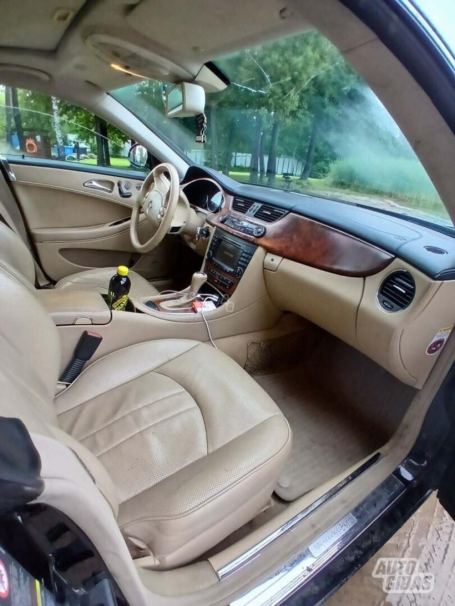 Черный Мерседес ЦЛС 320 2007 в Алитус, объемом двигателя 3.00 л и пробегом 390 тыс. км за 4200 €, фото 16 на AUTOMOTO.COM.LV