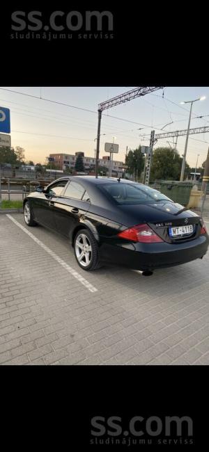 Black Mercedes-Benz CLS 320 2007 in Jelgava, with an engine capacity of 3.00 L and mileage of 268 thousand km for 5800 €, photo  on AUTOMOTO.COM.LV