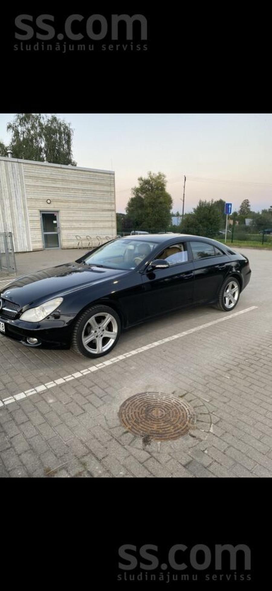 Black Mercedes-Benz CLS 320 2007 in Jelgava, with an engine capacity of 3.00 L and mileage of 268 thousand km for 5800 €, photo 4 on AUTOMOTO.COM.LV