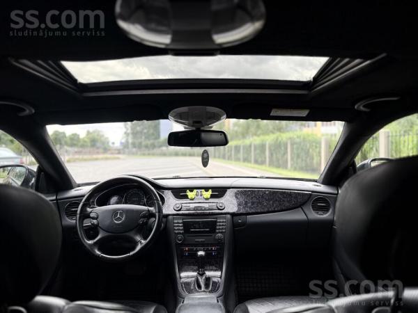 Black Mercedes-Benz CLS 320 2007 in Jelgava, with an engine capacity of 3.00 L and mileage of 376 thousand km for 5100 €, photo 8 on AUTOMOTO.COM.LV
