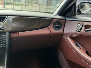 Melns Mercedes-Benz CLS 320 2007 Klaipėda, ar dzinēja tilpumu 3.20 L un nobraukumu 400 tūkst. km par 2650 €, foto 10 vietnē AUTOMOTO.COM.LV