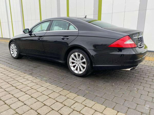 Melns Mercedes-Benz CLS 320 2008 Raseiniai, ar dzinēja tilpumu 2.99 L un nobraukumu 273 tūkst. km par 6300 €, foto 7 vietnē AUTOMOTO.COM.LV