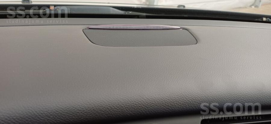 Black Mercedes-Benz CLS 320 2008 in Balvi, with an engine capacity of 3.20 L and mileage of 350 thousand km for 4999 €, photo 12 on AUTOMOTO.COM.LV