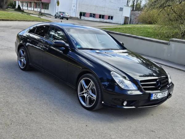 Black Mercedes-Benz CLS 320 2008 in Jekabpils, with an engine capacity of 3.00 L and mileage of 325 thousand km for 6490 €, photo 3 on AUTOMOTO.COM.LV