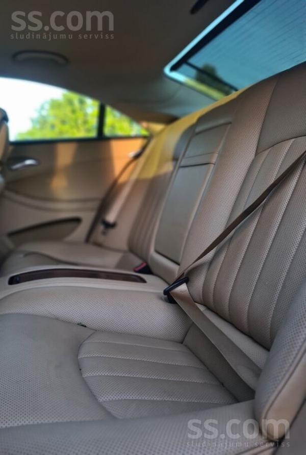Melns Mercedes-Benz CLS 320 2008 Rīga, ar dzinēja tilpumu 3.00 L un nobraukumu 330 tūkst. km par 6890 €, foto 7 vietnē AUTOMOTO.COM.LV