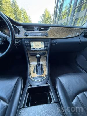 Melns Mercedes-Benz CLS 320 2008 Rīga, ar dzinēja tilpumu 3.00 L un nobraukumu 0 tūkst. km par 6000 €, foto 8 vietnē AUTOMOTO.COM.LV