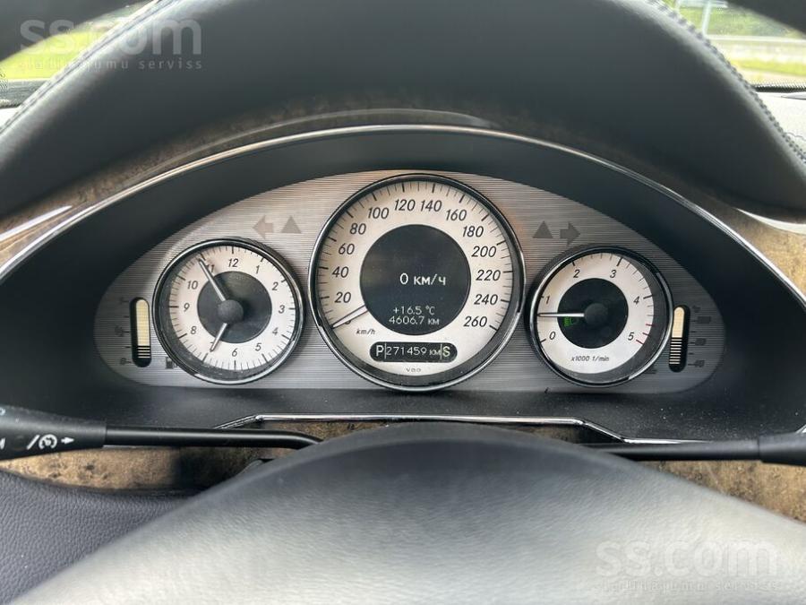 Melns Mercedes-Benz CLS 320 2008 Rīga, ar dzinēja tilpumu 3.00 L un nobraukumu 272 tūkst. km par 7250 €, foto 20 vietnē AUTOMOTO.COM.LV
