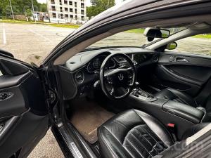 Black Mercedes-Benz CLS 320 2005 in Riga, with an engine capacity of 3.00 L and mileage of 389 thousand km for 5350 €, photo 7 on AUTOMOTO.COM.LV