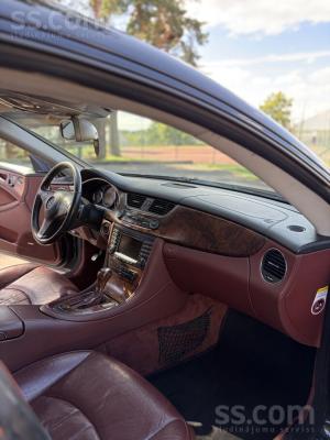 Melns Mercedes-Benz CLS 320 2005 Jēkabpils, ar dzinēja tilpumu 3.00 L un nobraukumu 425 tūkst. km par 5850 €, foto 18 vietnē AUTOMOTO.COM.LV