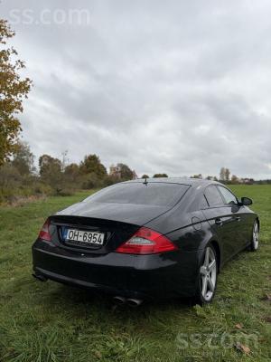 Melns Mercedes-Benz CLS 320 2005 Jēkabpils, ar dzinēja tilpumu 3.00 L un nobraukumu 425 tūkst. km par 5750 €, foto 4 vietnē AUTOMOTO.COM.LV