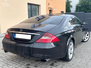 Черный Мерседес ЦЛС 320 2006 в Каунас, объемом двигателя 3.00 л и пробегом 400 тыс. км за 2800 €, фото 9 на AUTOMOTO.COM.LV