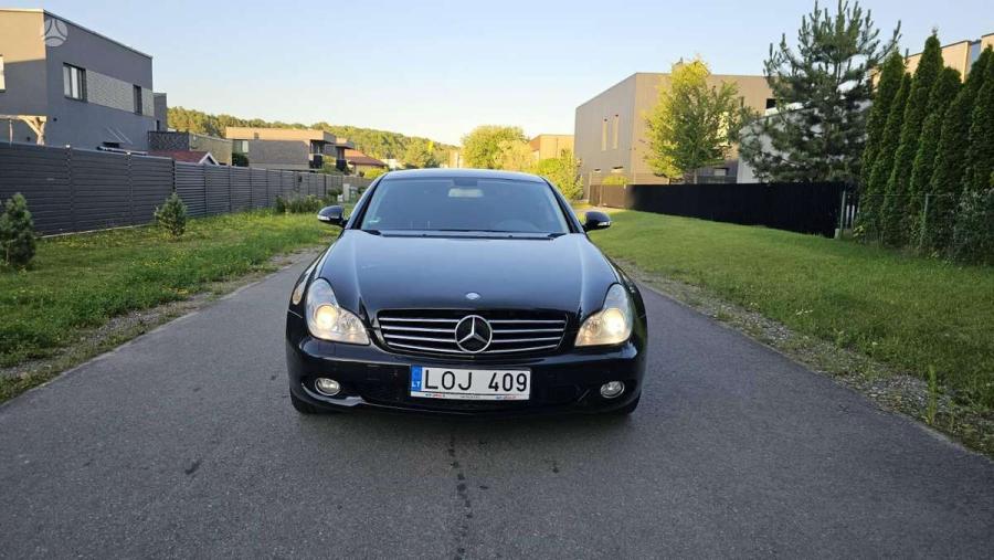 Melns Mercedes-Benz CLS 320 2006 Kauņa, ar dzinēja tilpumu 2.99 L un nobraukumu 276 tūkst. km par 2950 €, foto 6 vietnē AUTOMOTO.COM.LV