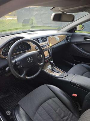 Melns Mercedes-Benz CLS 320 2006 Kauņa, ar dzinēja tilpumu 2.99 L un nobraukumu 276 tūkst. km par 2950 €, foto 18 vietnē AUTOMOTO.COM.LV